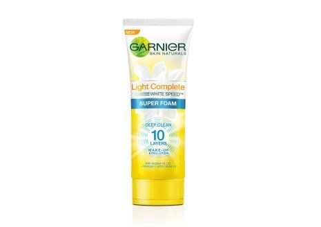 Garnier Bright Complete Facial Cleanser | Garnier® Singapore